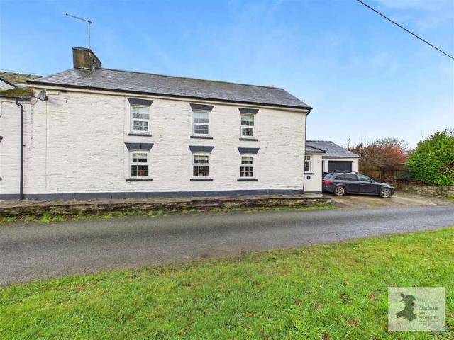 4 Bedroom Property