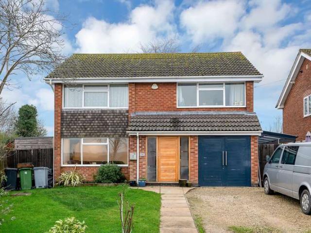 4 Bedroom Property