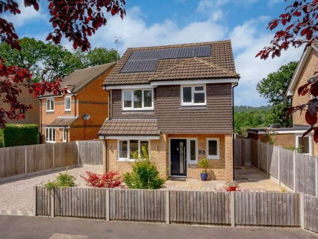 4 Bedroom Property