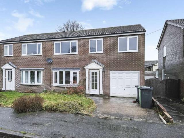 4 Bedroom Property