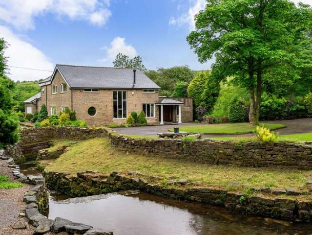 4 Bedroom Property
