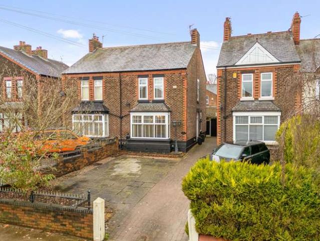4 Bedroom Property