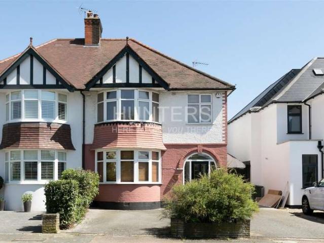 4 Bedroom Property
