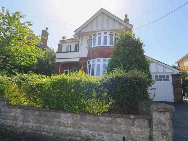 4 Bedroom Property