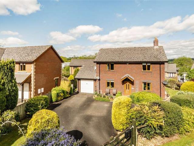 4 Bedroom Property