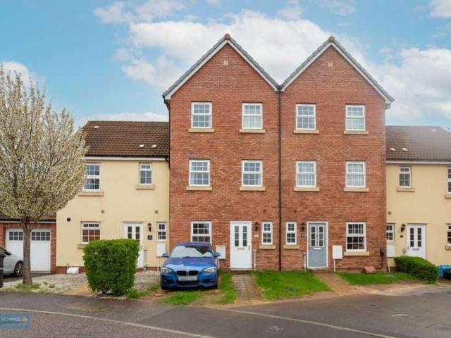 4 Bedroom Property