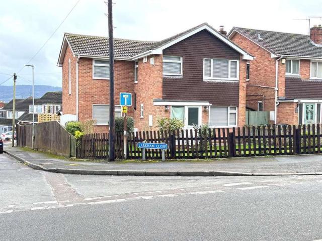 4 Bedroom Property