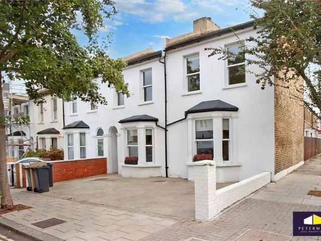 4 Bedroom Property