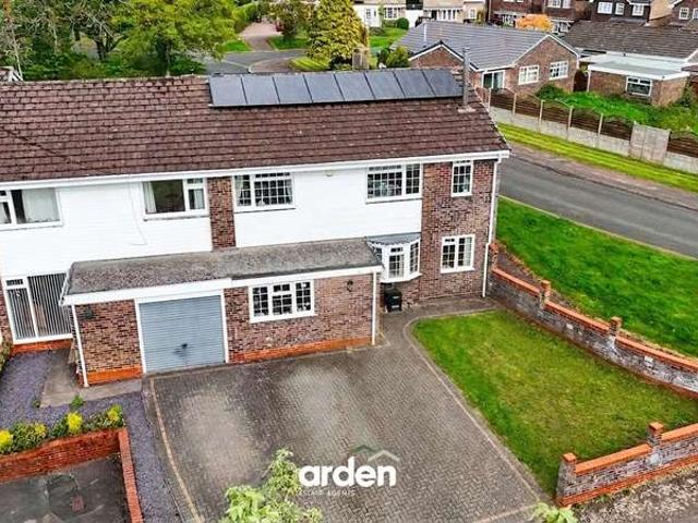 4 Bedroom Property