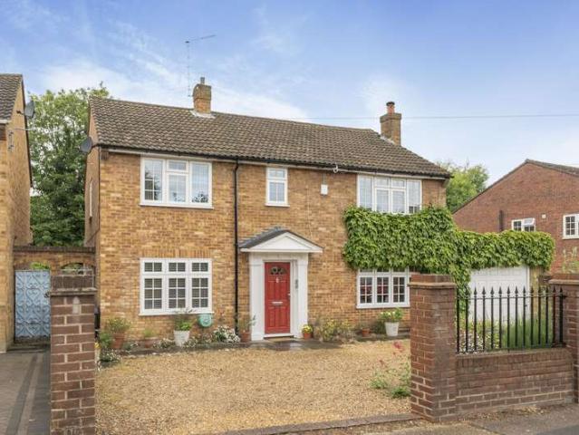 5 Bedroom Property