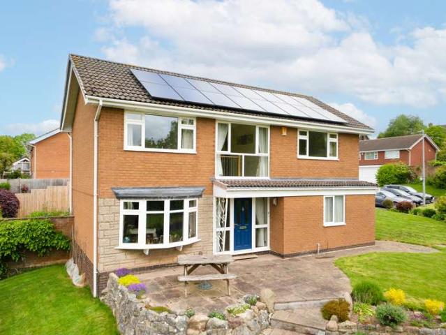 4 Bedroom Property