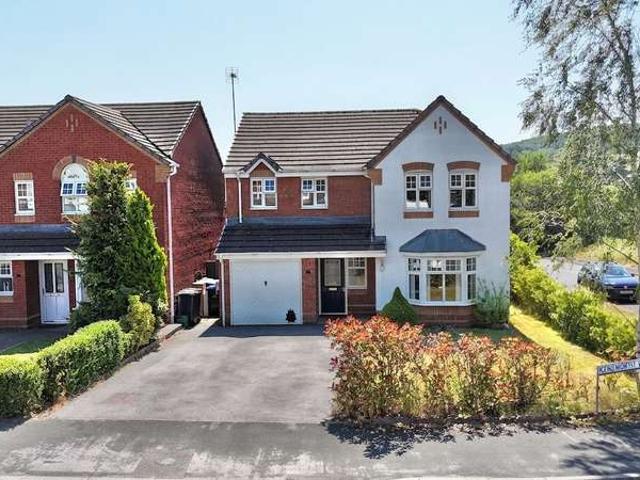 4 Bedroom Property
