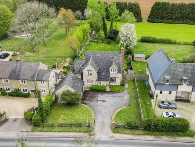 4 Bedroom Property