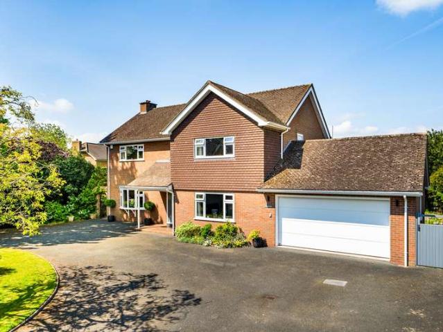 4 Bedroom Property