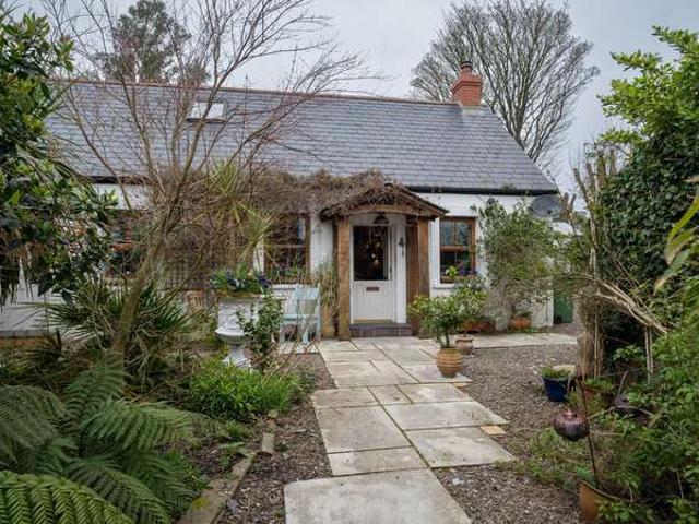 4 Bedroom Property