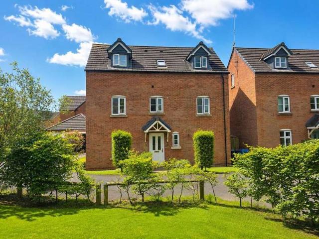 4 Bedroom Property