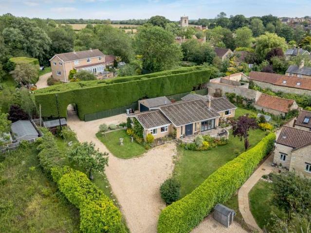 4 Bedroom Property
