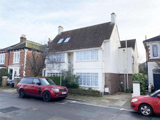 4 Bedroom Property