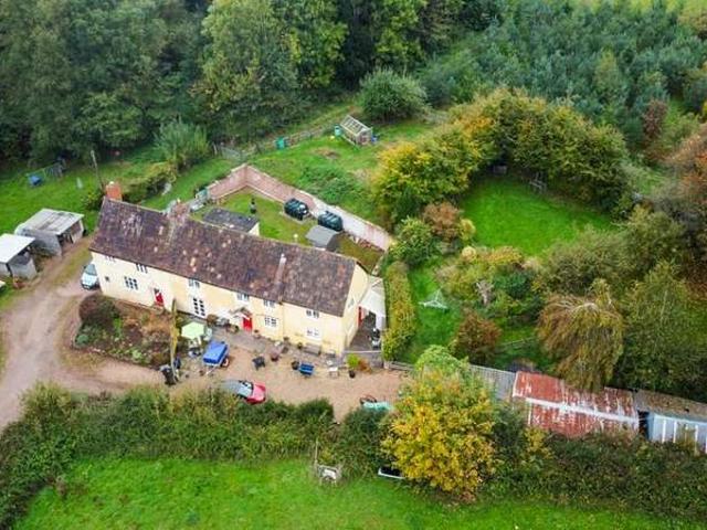 4 Bedroom Property