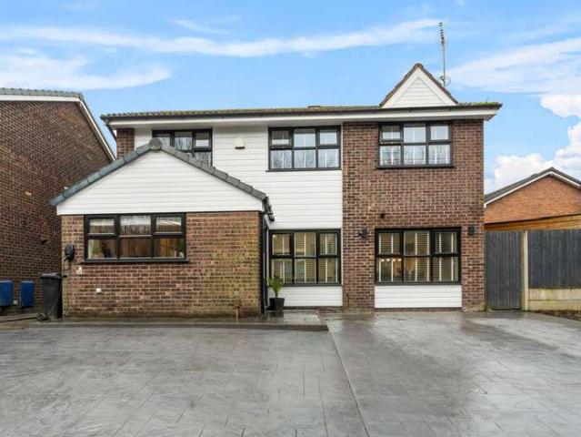 4 Bedroom Property