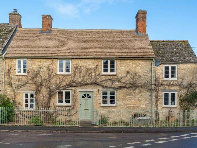 4 Bedroom Property