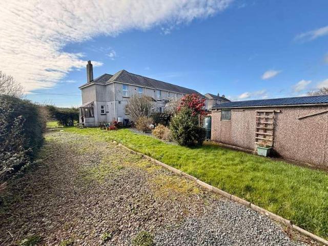 4 Bedroom Property