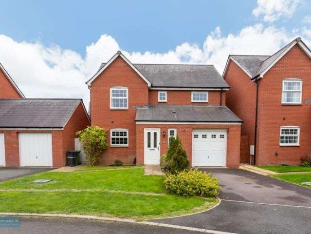 4 Bedroom Property