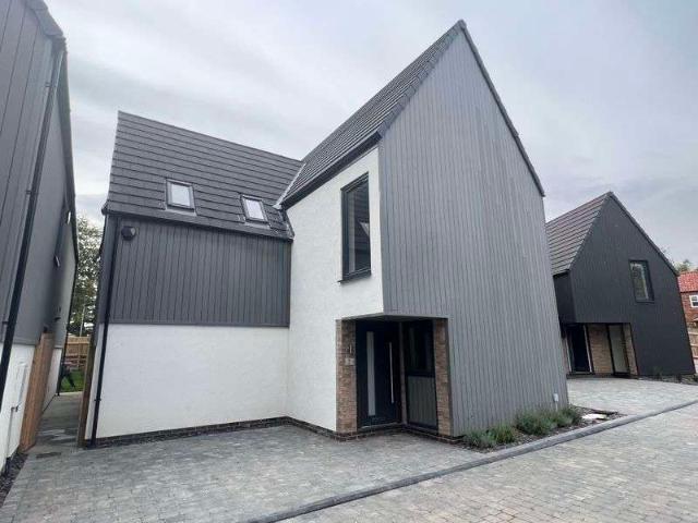 4 Bedroom Property