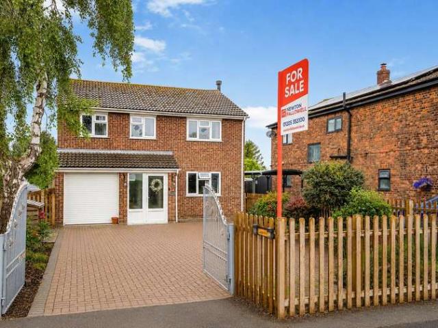 4 Bedroom Property