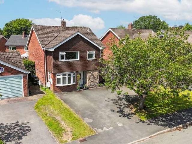 4 Bedroom Property