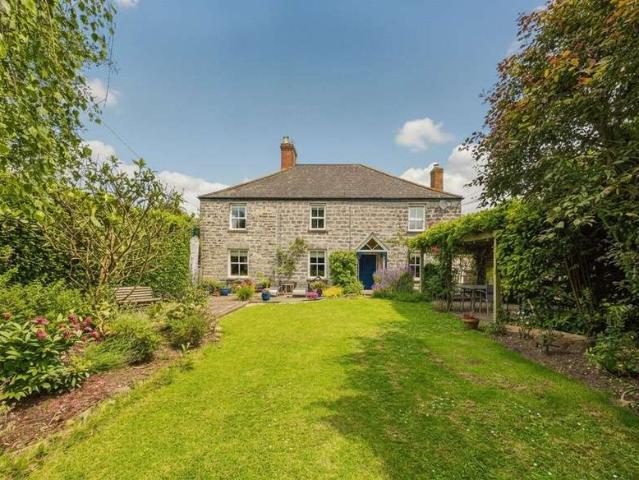 4 Bedroom Property