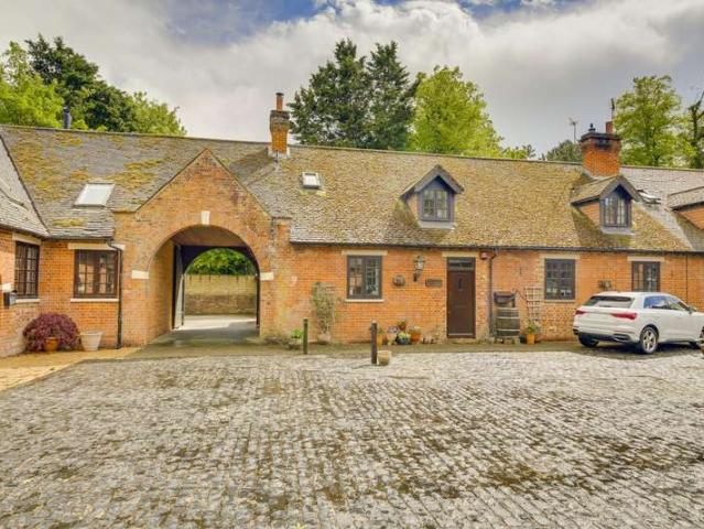 4 Bedroom Property