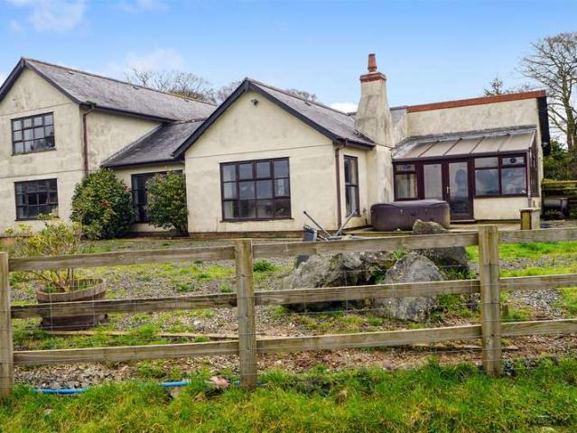 4 Bedroom Property