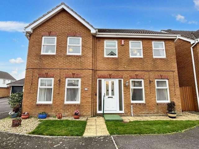 4 Bedroom Property