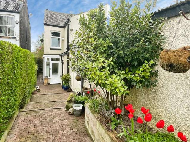 4 Bedroom Property