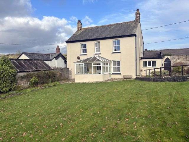 4 Bedroom Property