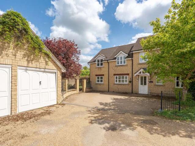 4 Bedroom Property