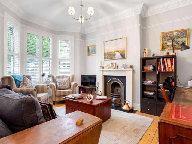 4 Bedroom Property