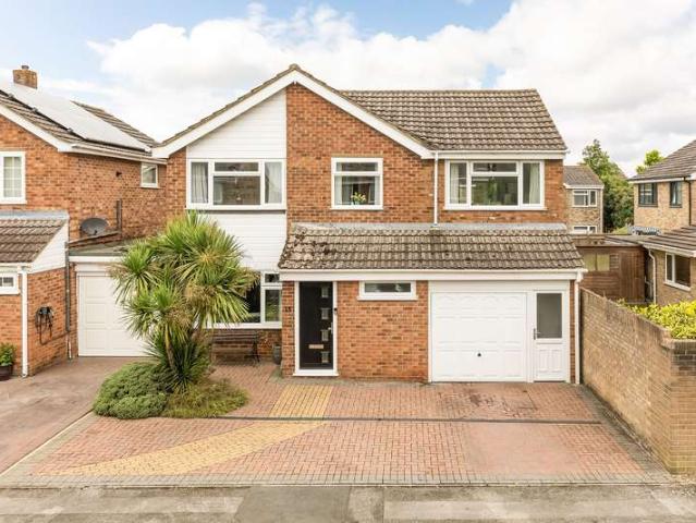 4 Bedroom Property