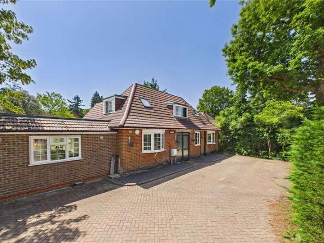 4 Bedroom Property