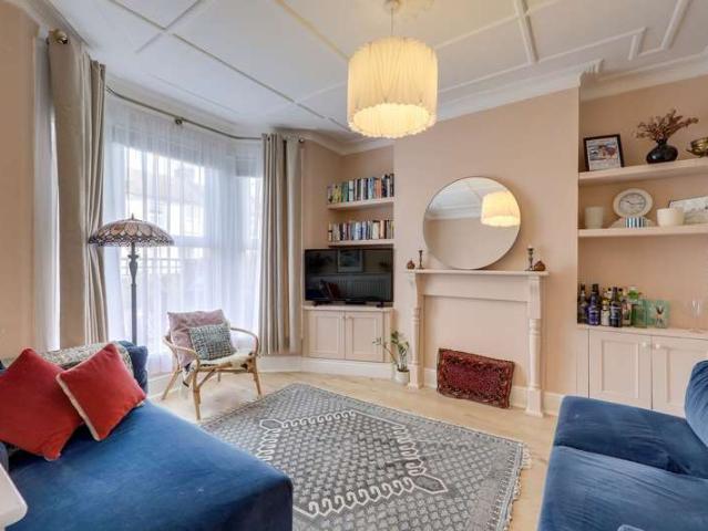4 Bedroom Property