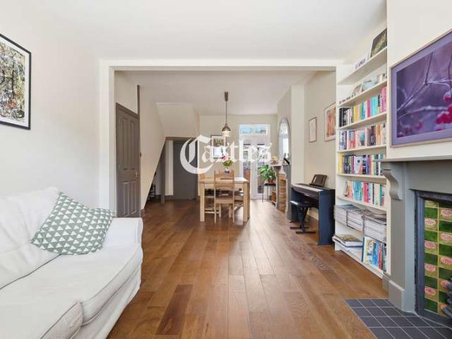 4 Bedroom Property