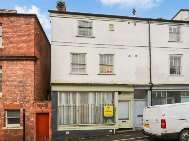 4 Bedroom Property