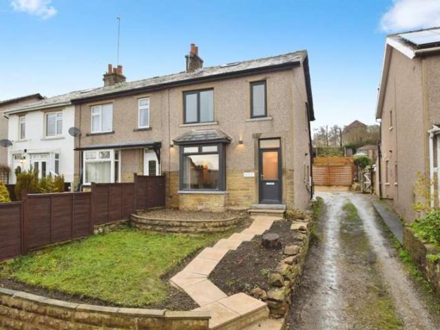 4 Bedroom Property
