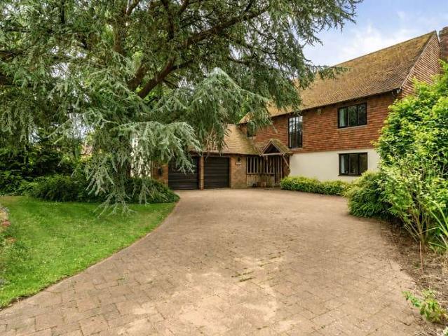 4 Bedroom Property