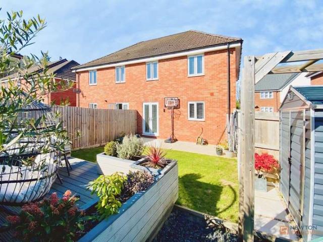 4 Bedroom Property