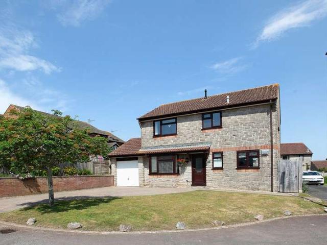 4 Bedroom Property