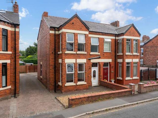 4 Bedroom Property