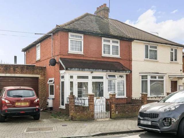 4 Bedroom Property