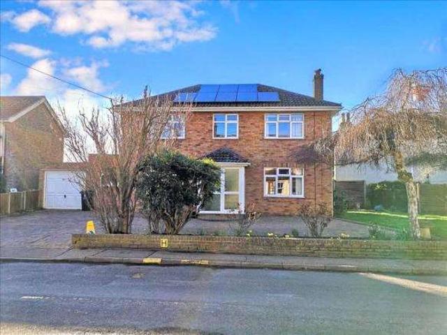 4 Bedroom Property